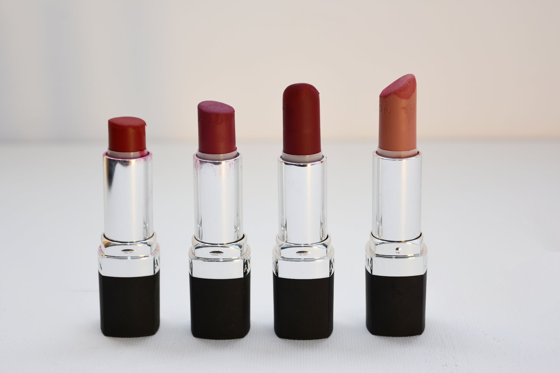 Winter Lipstick Colors: Top Shades to Rock This Season
