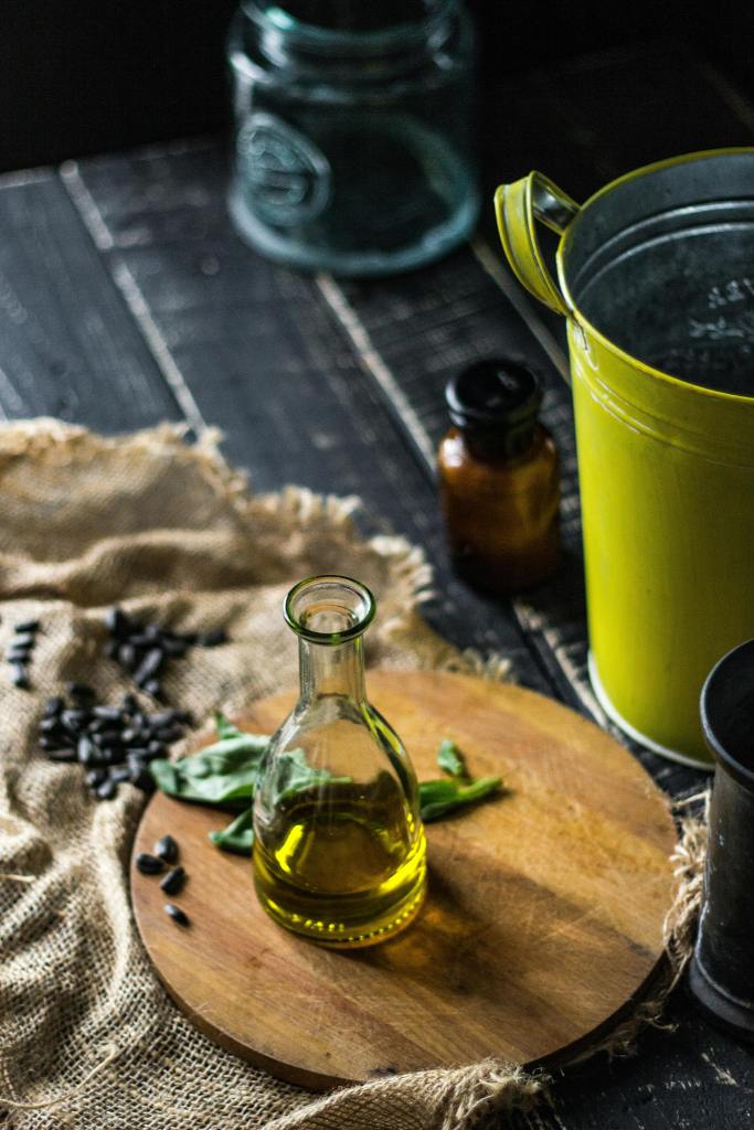 Borage Seed Oil for Skin: Benefits, Uses, and How It Can Transform Your ...